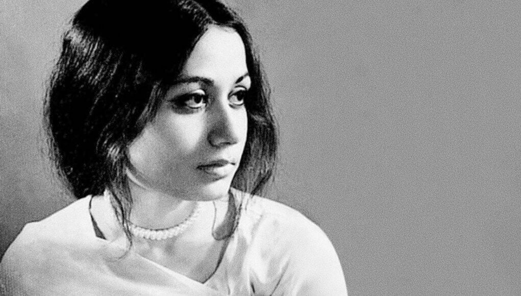 चाँद-रात | परवीन शाकिर - नज़्म - पोषम पा